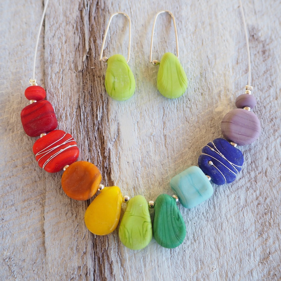 Colour Wheel Jewellery #2 – Julie Frahm – Glass Jewellery